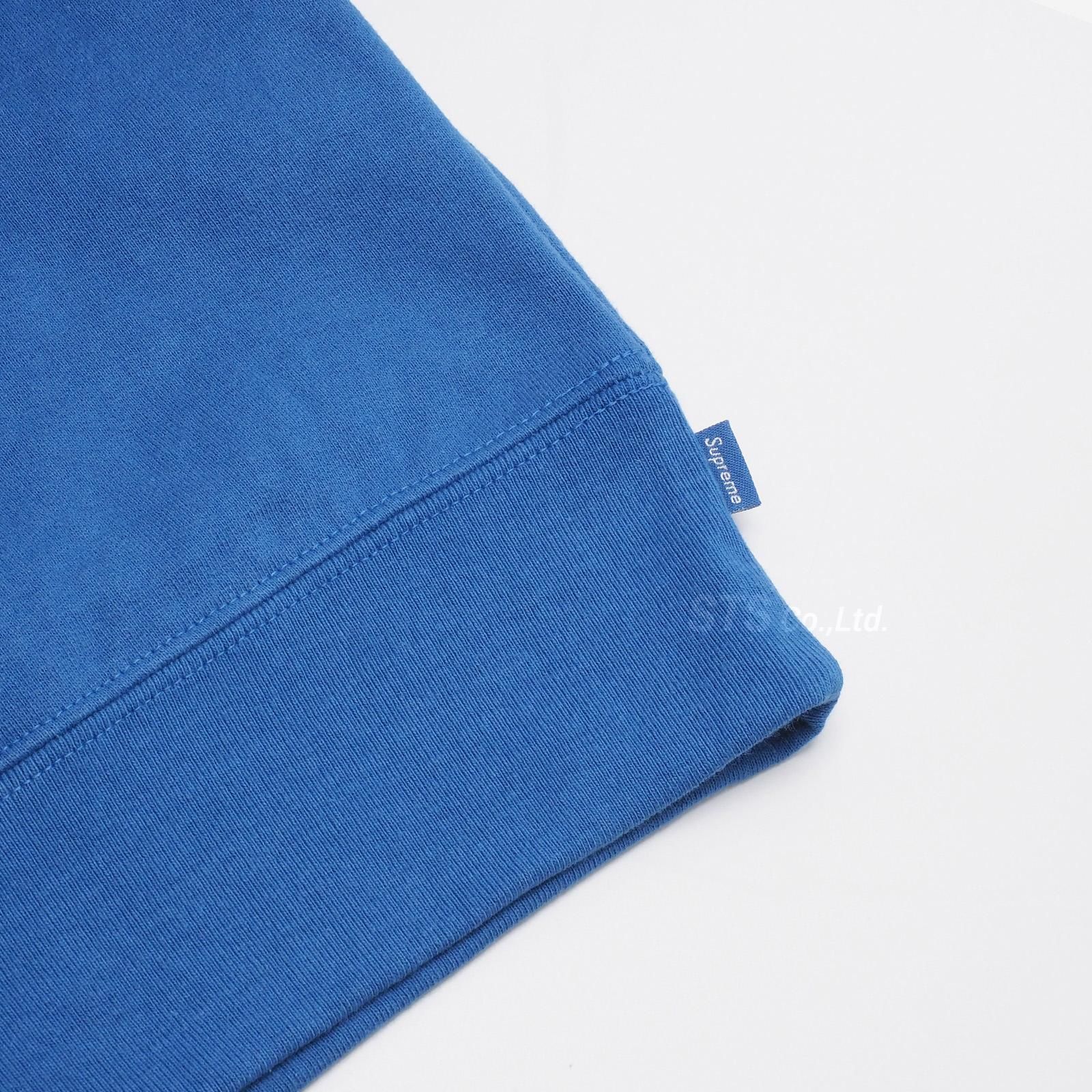 Supreme - Small Box Crewneck - UG.SHAFT Supreme - Small Box Crewneck - UG.SHAFT
